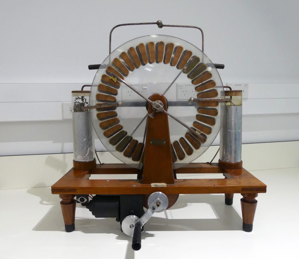Wimshurst machine – Teece Museum of Classical Antiquities